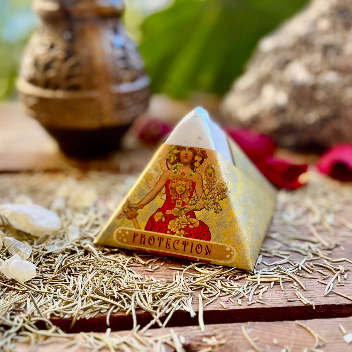 Protection Bath Bomb - Copal and Rosemary | The Gilded Witch